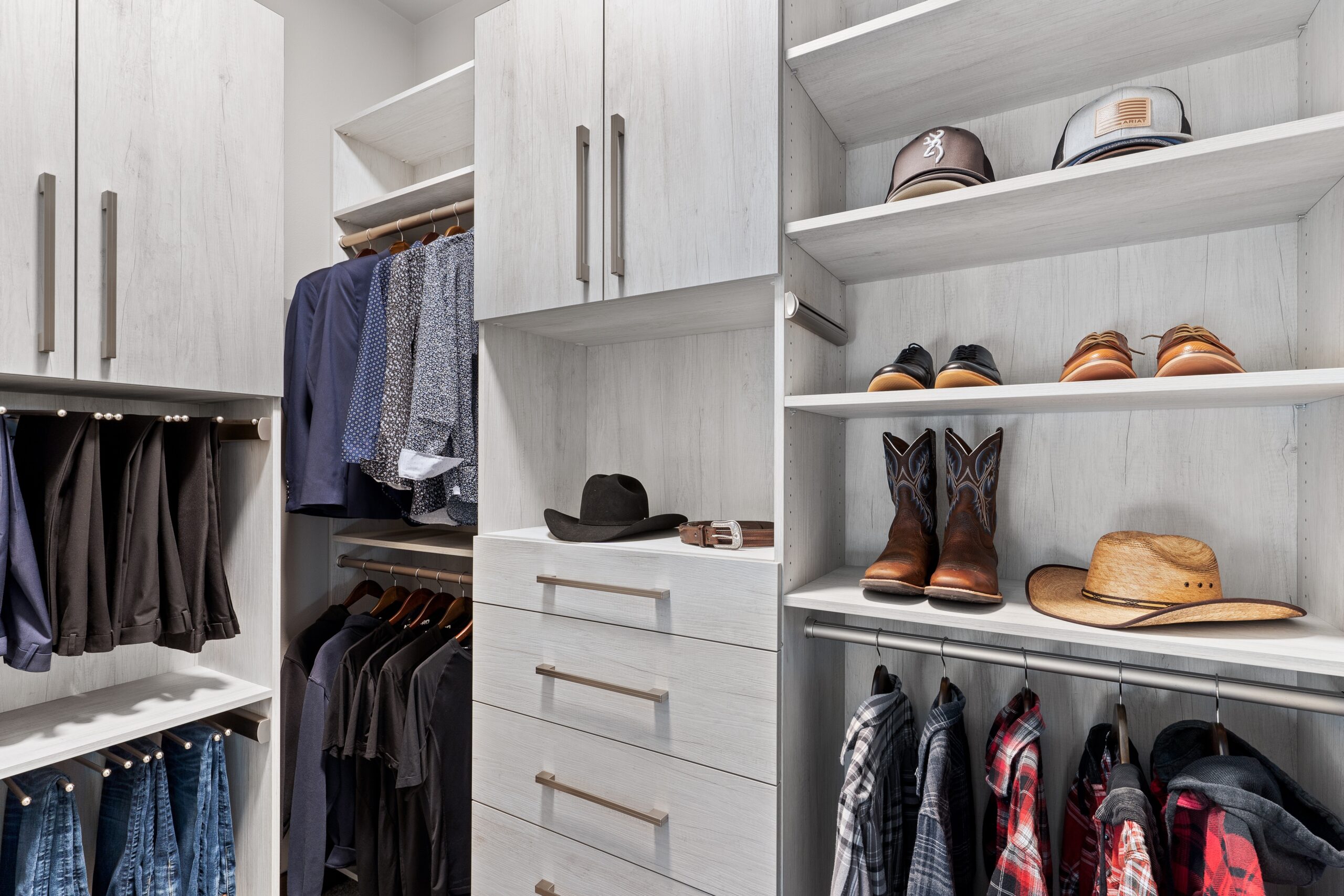 Custom Closet 25 | Cabinet Systems